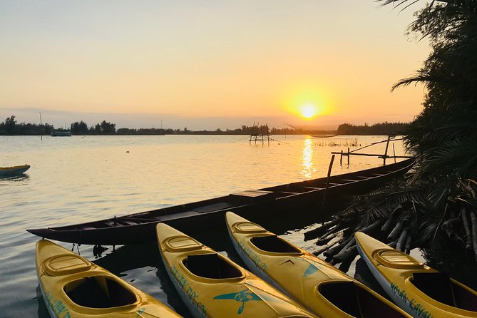 Sunset Paddle and Lantern Town - What’s Included and Why It Matters