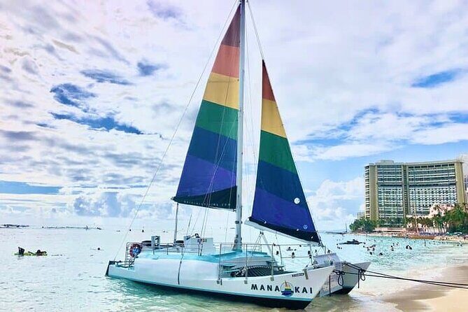 Sunset sail Aboard Manakai Catamaran - Sunset Sail Aboard Manakai Catamaran: An Authentic Waikiki Experience