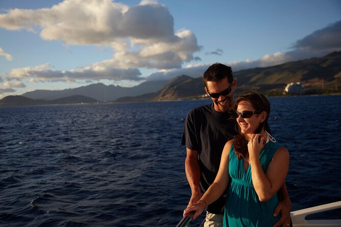 Sunset Sail Experience at Kona From Honokohau - Embarking on the Catamaran Journey