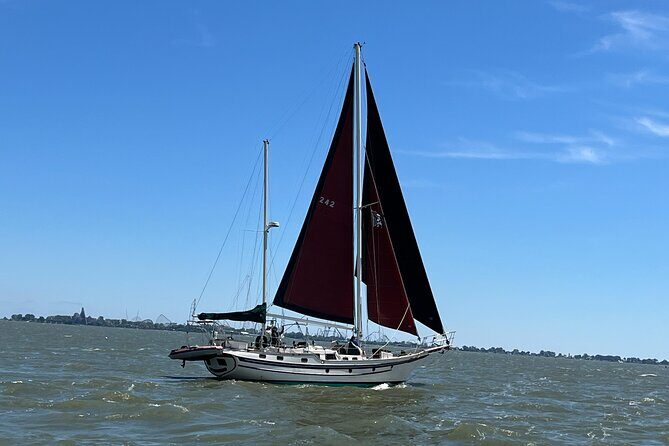 Sunset Sail on the Black Pearl - What Makes the Sunset Sail on the Black Pearl Special?