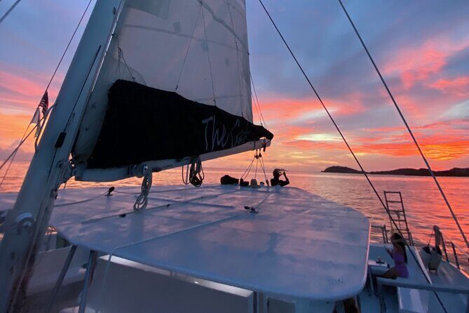 Sunset Sail with Cocktails and Appetizers - An In-Depth Look at the Experience