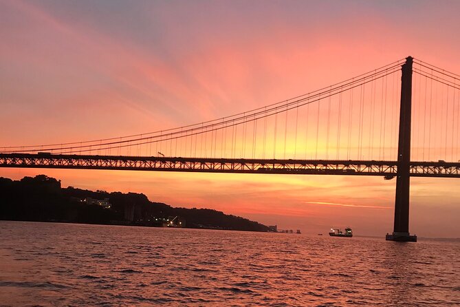Sunset Sailboat Tour in Lisbon With Wine and Beer - Recommended for Special Occasions and Groups