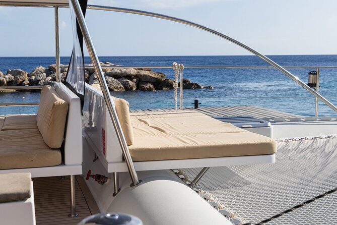 Sunset Sailing Cruise with premium drinks and bites - FAQs