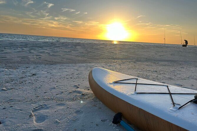 Sunset, Stand Up Paddle and Sip - Who Will Love This Experience?