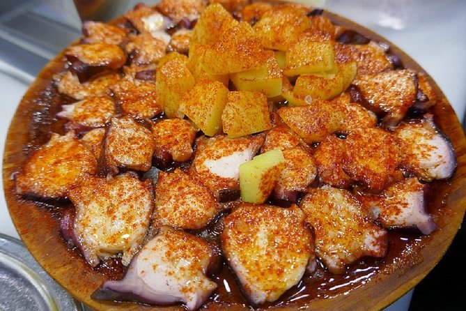 Sunset, Tapas and Triana - Discovering Calle Betis and Calle Pureza