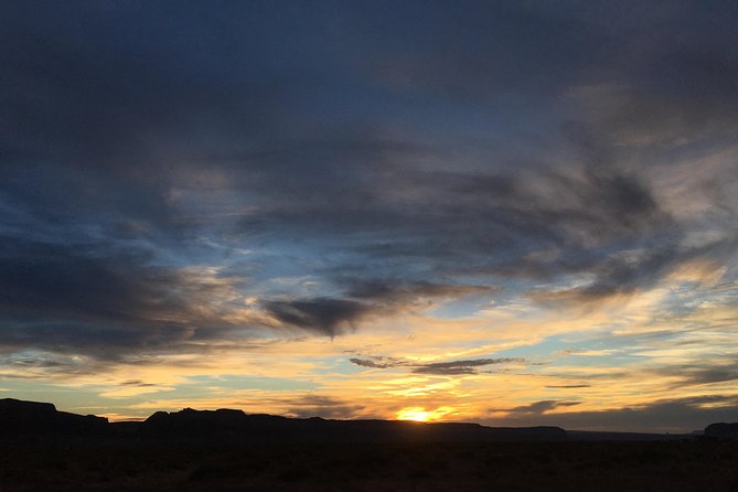 Sunset Tour of Monument Valley - Practical Tips for Travelers