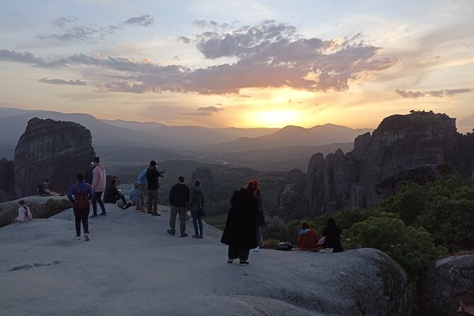 Sunset Tour to Meteora with Photo Stops - The Itinerary Breakdown