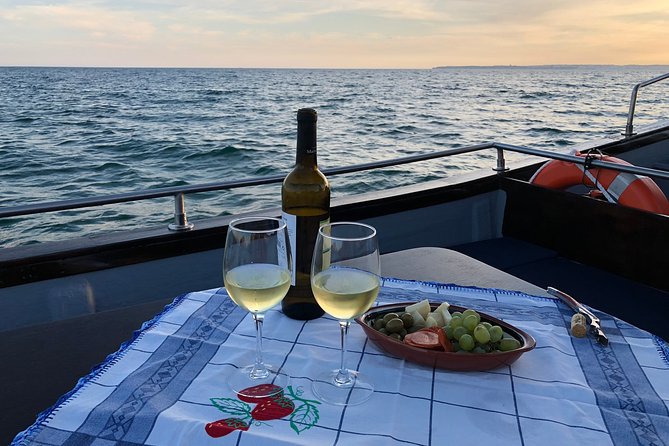 Sunset Trip - Onboard Amenities and Refreshments