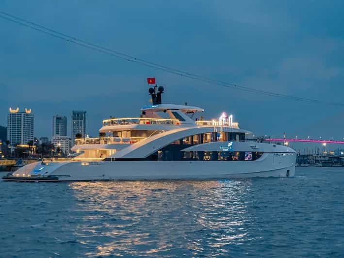Sunset View & Halong Bay Night Trip - Dining on Luxury Yacht - Who Will Appreciate This Experience Most?