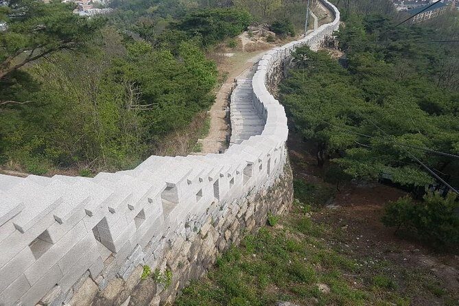 Sunset view & hiking through Seoul Fortress with seafood Market - Who Is This Tour Best For?