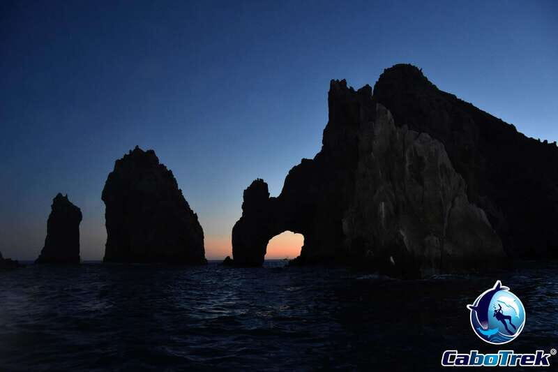 Sunset Whale Watching Cruise in Cabo San Lucas - The Scenic Highlights and Why They Matter