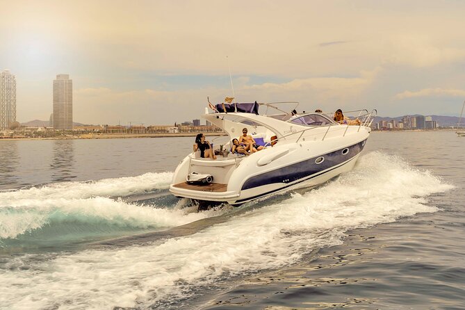 Sunset yacht ride in Barcelona + snacks and drinks - FAQ