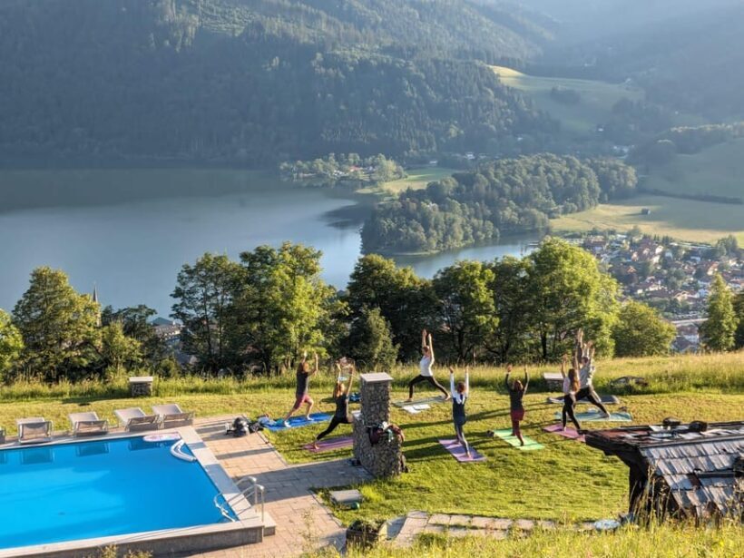 Sunset yoga on the Schliersbergalm - Authenticity and Experience: What Travelers Say