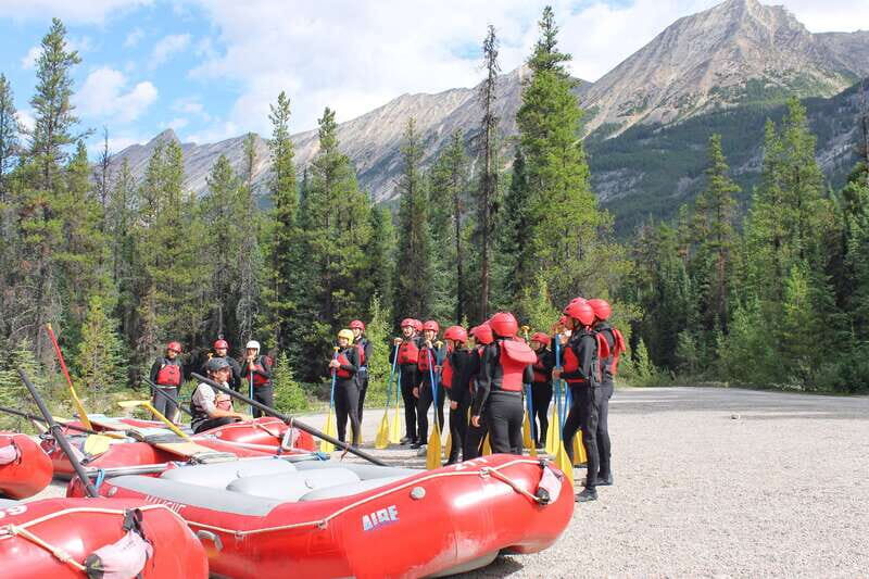 Sunwapta Challenge Whitewater Rafting in Jasper - An Introduction to the Sunwapta Challenge Whitewater Experience