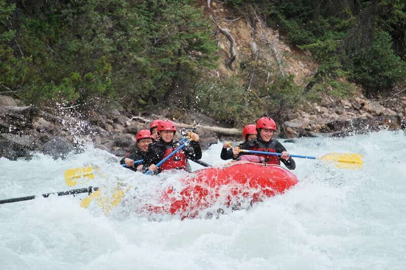 Sunwapta Challenge Whitewater Rafting in Jasper - Safety and Group Dynamics