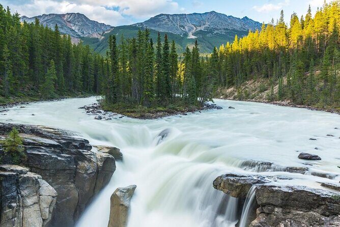 Sunwapta River Self-Drive Rafting Trip - An In-Depth Look at the Sunwapta River Self-Drive Rafting Trip