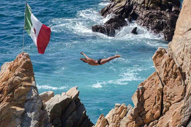 Super DeLuxe Bella Vista Dinner &1 Drink +2 Drinks at CliffDivers - The Experience: What Travelers Are Saying
