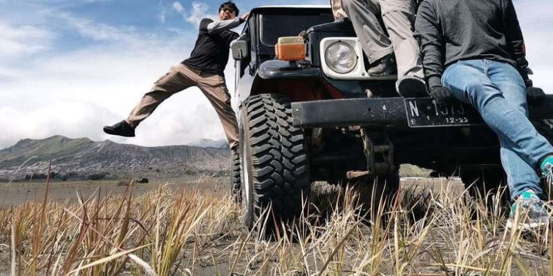 Surabaya: Budget Friendly Private Bromo Sunrise Tour - Descending to the Sea of Sand and Crater Exploration