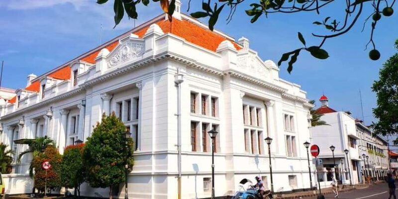 SURABAYA CITY: EXCURSIONS WITH PRIVATE CAR DRIVER HIRE - The Sum Up