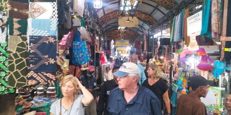 Surabaya Historiculture Private Day Tour - Key Points