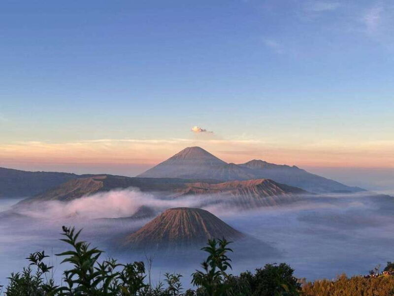 Surabaya: Mount Bromo Sunrise & Crater Climb Tour - Key Points
