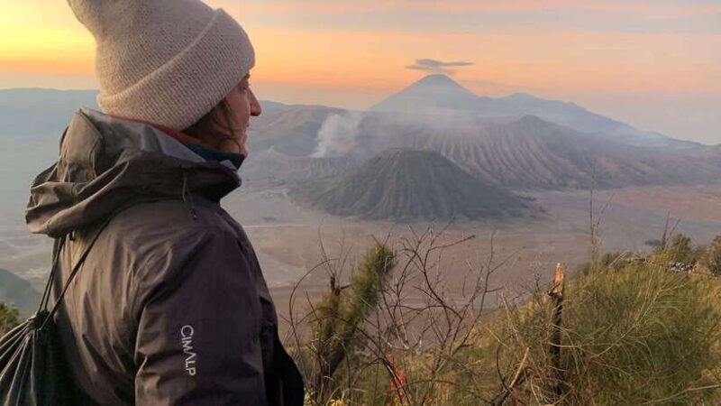 Surabaya or Malang: Mount Bromo Sunrise Share Guided Tour - Guide & Cultural Insights
