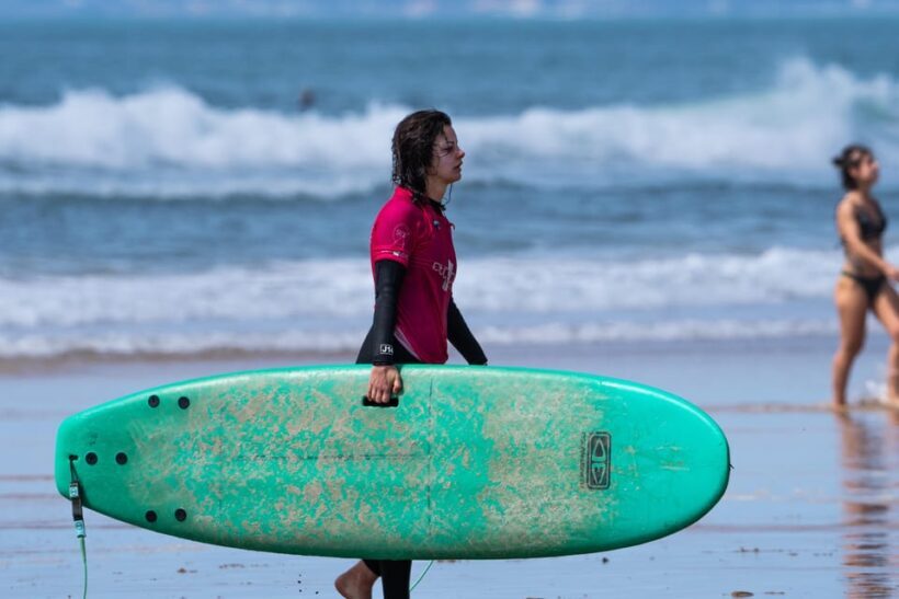 Surf Class in Caparica - Why Choose This Surf Class?