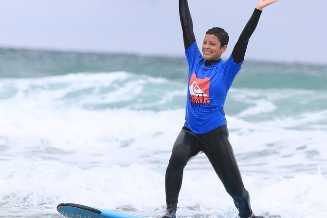 Surf Lesson - The Experience of Learning to Surf at Fistral Beach