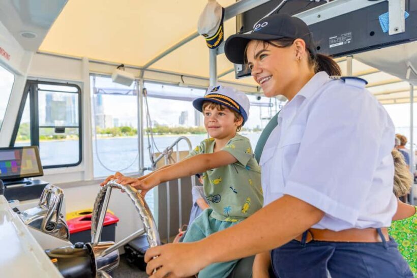 Surfers Paradise: 2-Hour Gold Coast Sightseeing Cruise - Key Points in More Detail