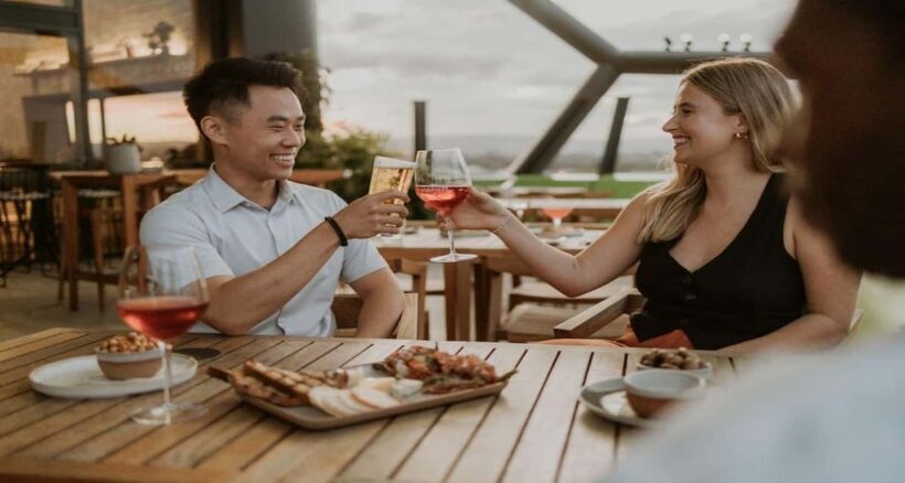 Surfers Paradise: Cruise, HOTA Gallery Entry, & Dining Pass - Why This Experience Offers Great Value