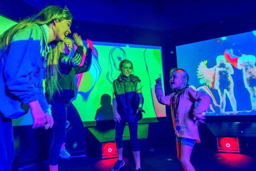 Surfers Paradise: Ripley's Believe It or Not! 3 Way Combo - Key Points