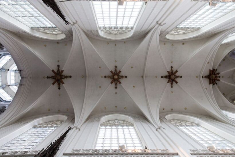 Surprise tour of Antwerp guided by a Local - Key Points