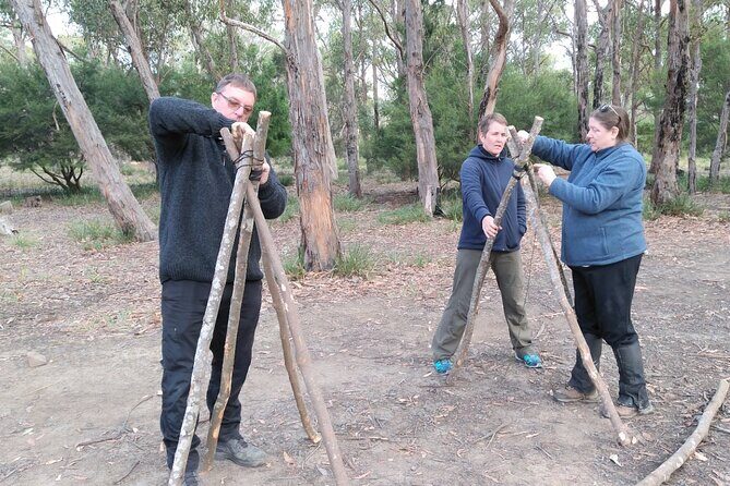 Survival Course & Basic Bushcraft Learning to Survive in the Wild - An In-Depth Look at the Survival Course Experience
