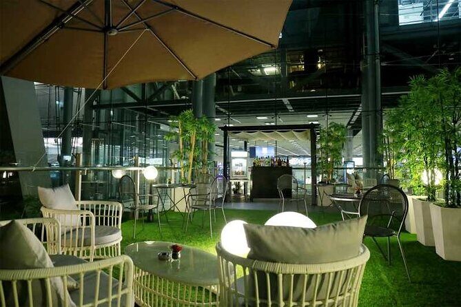 Suvarnabhumi Airport 2-Hour Miracle Lounge Access - What is the Miracle Lounge at Suvarnabhumi Airport?
