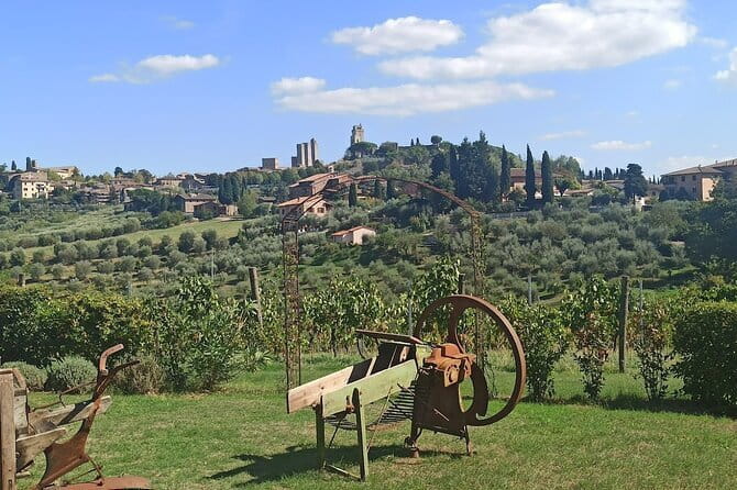 "Sweet Hills of Chianti & San Gimignano" with Lunch & 2 Tastings - Key Points