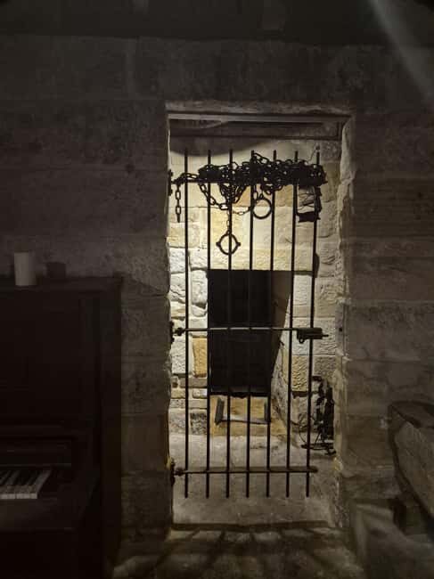 SYDNEY : Ghosts, Grog & The Rocks: Haunted Pubs &Cellar Tour - Key Points