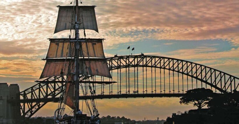 Sydney: Harbor Sunset Cruise with Dinner - Key Points:
