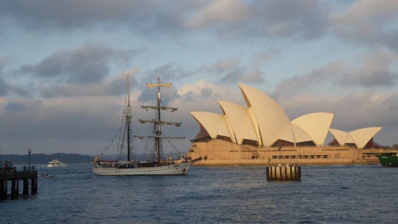 Sydney: Harbor Sunset Cruise with Dinner - The Food and Drinks