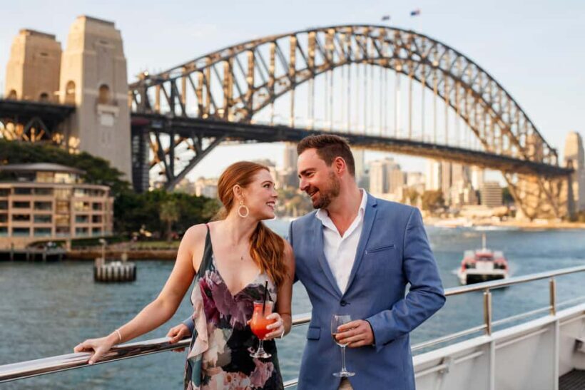 Sydney: Harbour Dinner Cruise with 3, 4 or 6-Course Menu - Key Points