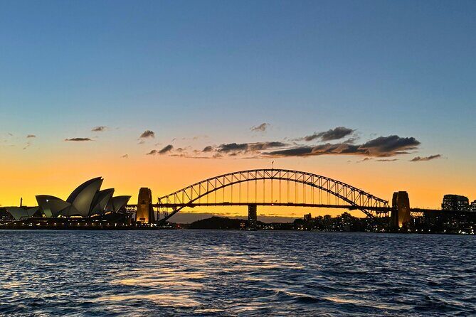 Sydney Harbour Discovery Dinner Cruise Scenic Sights and Buffet - A Delightful Evening on Sydney Harbour: The Discovery Dinner Cruise