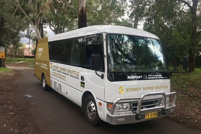 Sydney Kingsford Smith Airport: Shared Transfer to Sydney CBD - Who Should Consider This Service?