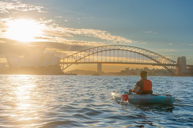 Sydney LED Lit Kayak Tour of the Opera House and Bridge - Exploring the Sydney LED Lit Kayak Tour of the Opera House and Bridge