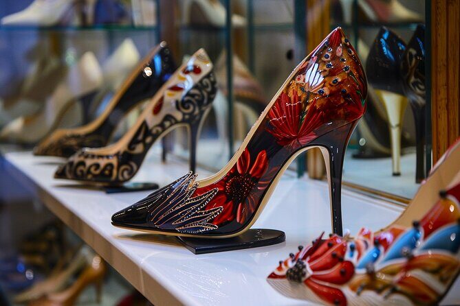 Sydney Local Fashion Designers Shopping Tour with a Stylist - Unpacking the Experience