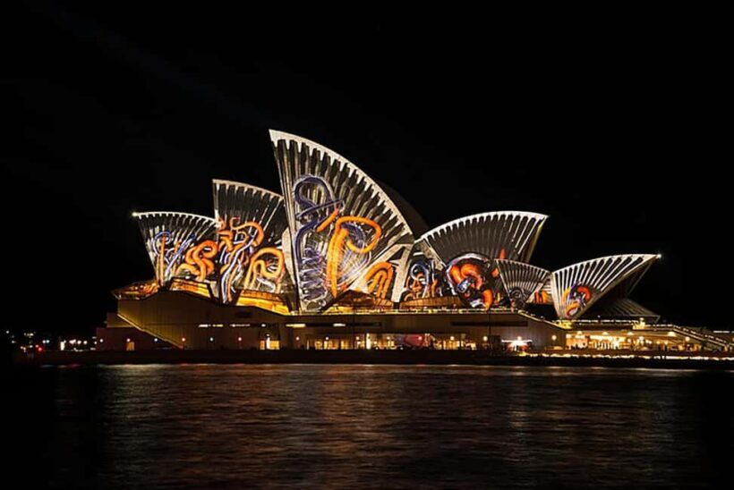Sydney: VIVID Private Luxury Cruise - An in-depth look at the Sydney VIVID Private Luxury Cruise