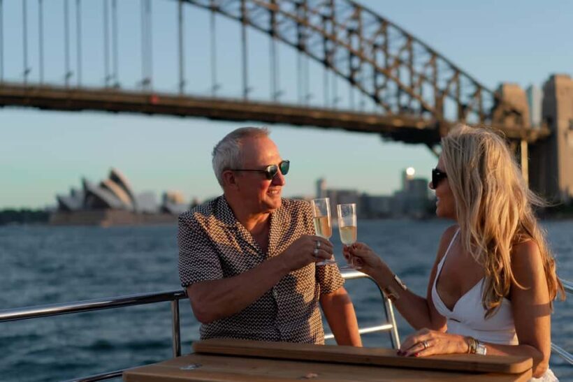 Sydney: VIVID Private Luxury Cruise - FAQs