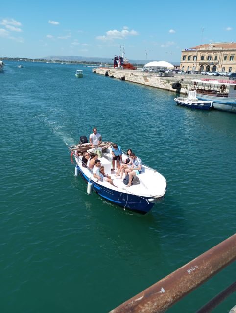 Syracuse: Boat tour Ortigia island,seacaves and Explanations - Who This Tour Is Best For