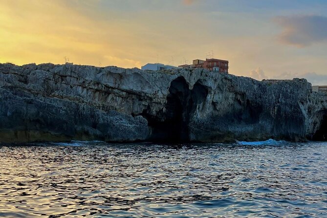 Syracuse: Boat tour with Aperitif 2 hours - Practical Details and What to Expect