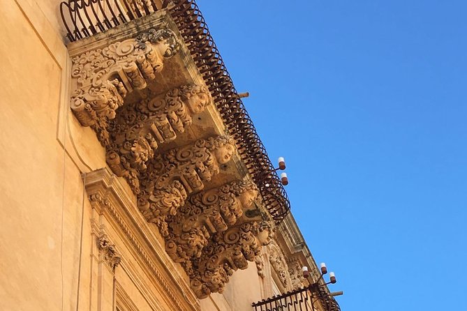 Syracuse, Ortygia and Noto one day small group Tour from Catania - The Group Size and Transport