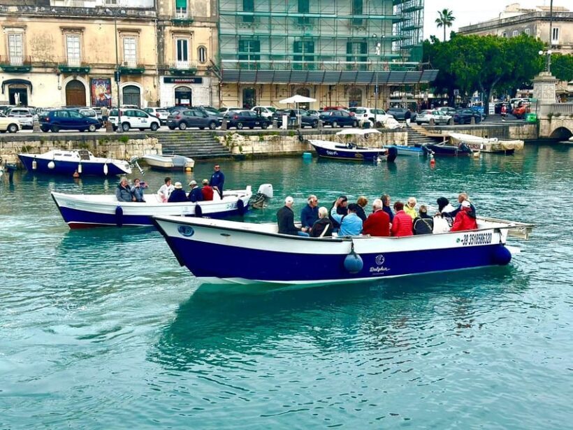 Syracuse: Private boat tour of Ortigia and sea caves - What does the tour include and how does it work?
