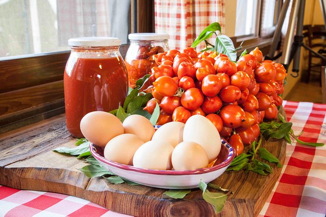 Syracuse Walking Tour & Traditional Cooking Class with Wine - What Makes This Tour Stand Out?
